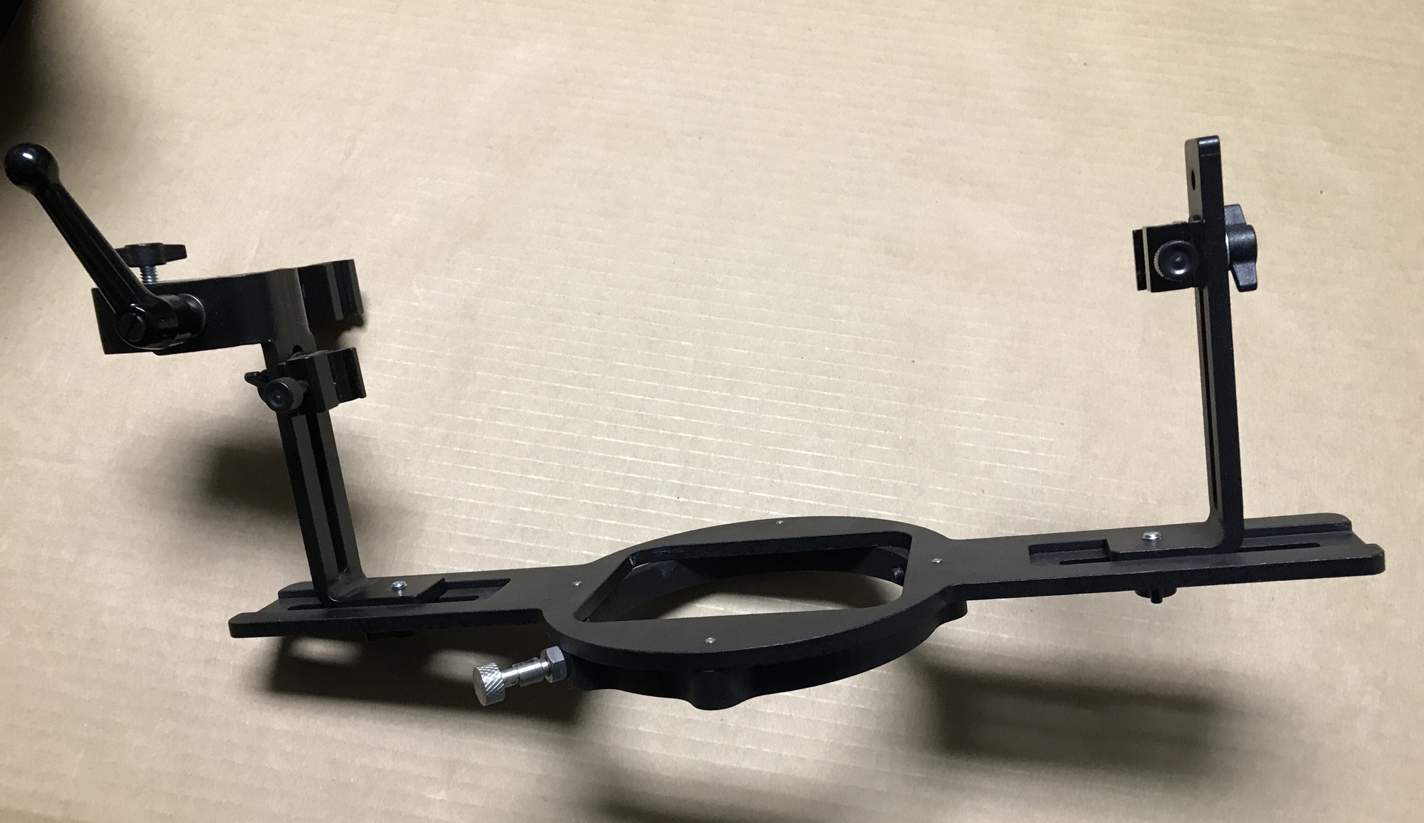 Sold: kacey's dual flash bracket & Rotalux 27.5" Deep Octa Softbox - FM ...