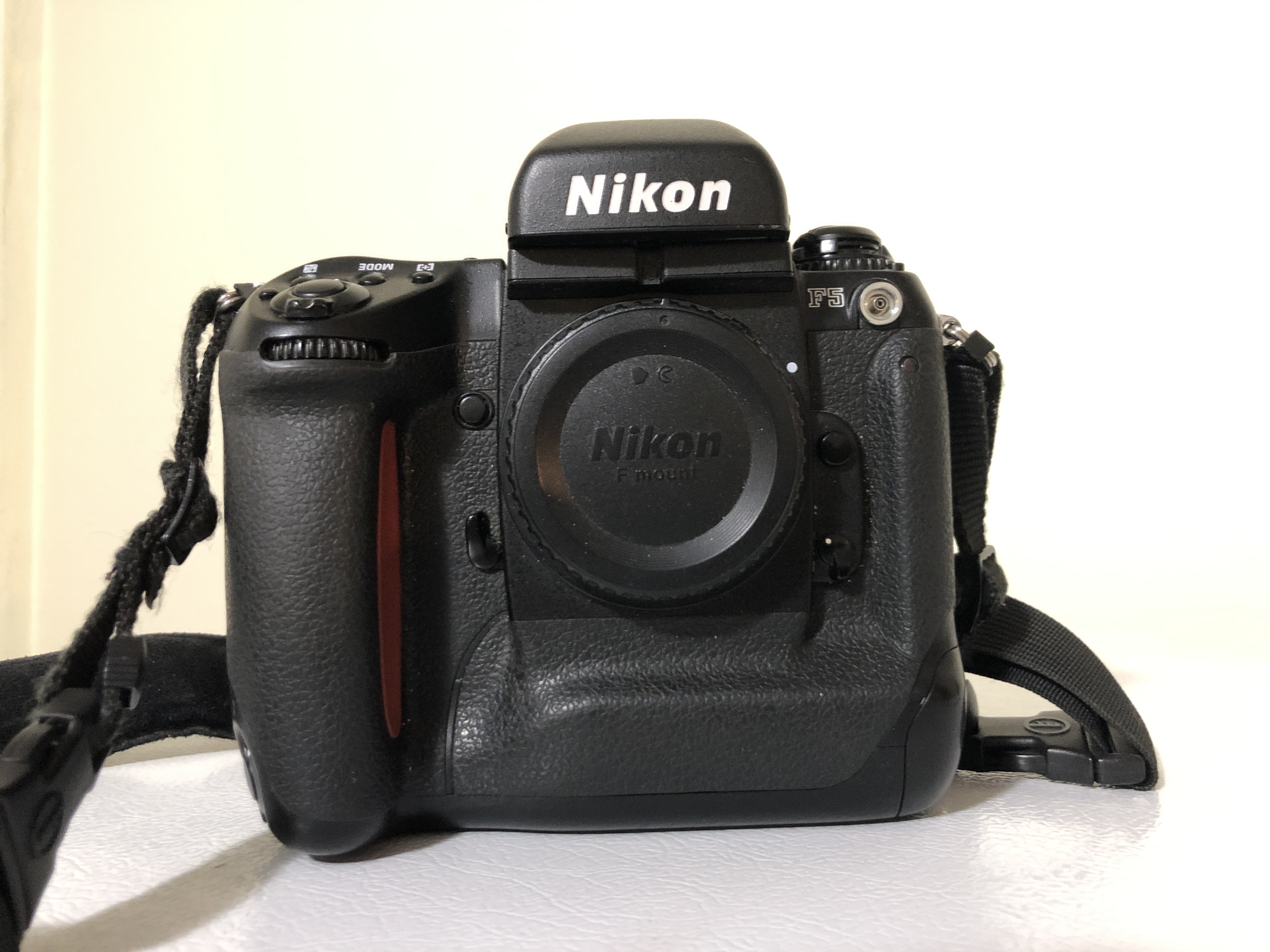 FS: Nikon F5 - FM Forums