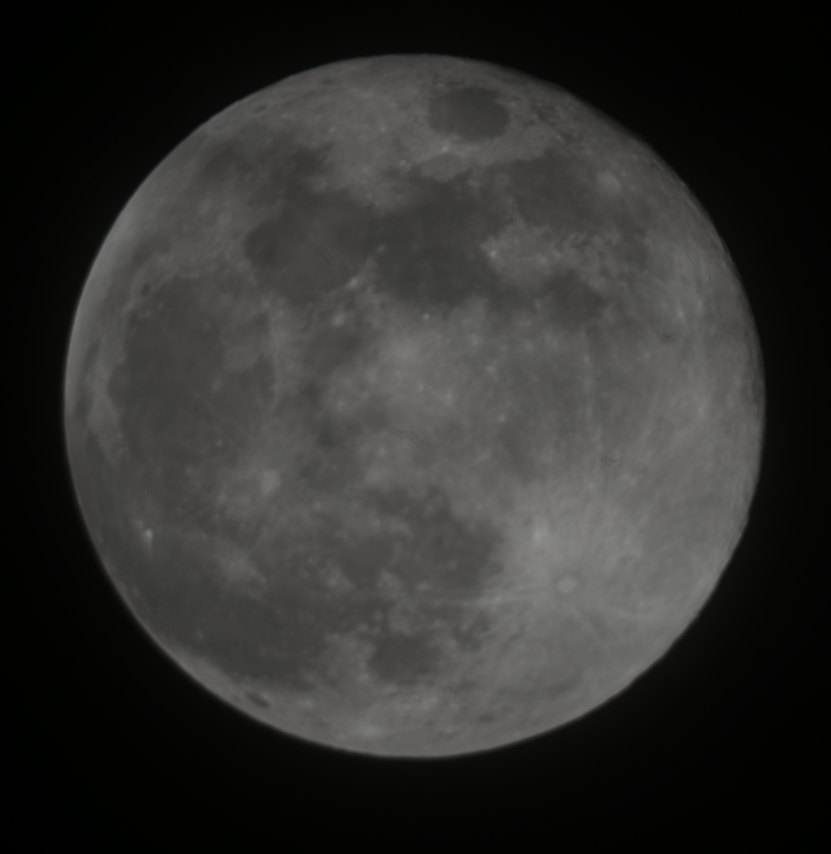 Largest moon of 2020 - FM Forums