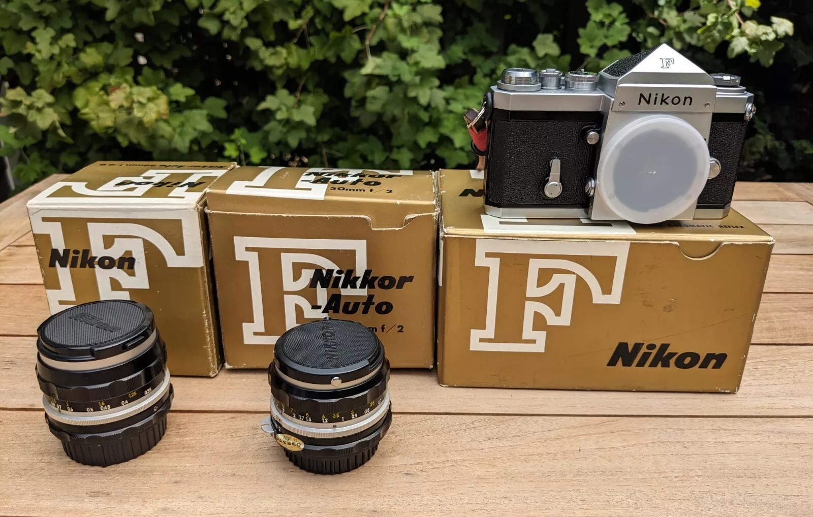 Sold: Chrome 1968 Nikon meter less finder, F in exceptional condition ...