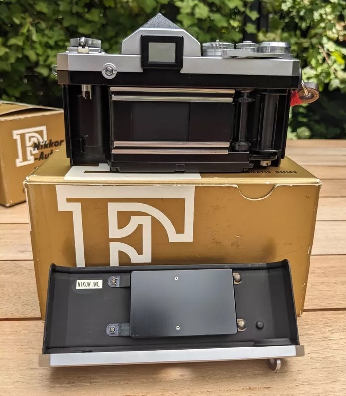 Sold: Chrome 1968 Nikon meter less finder, F in exceptional condition ...
