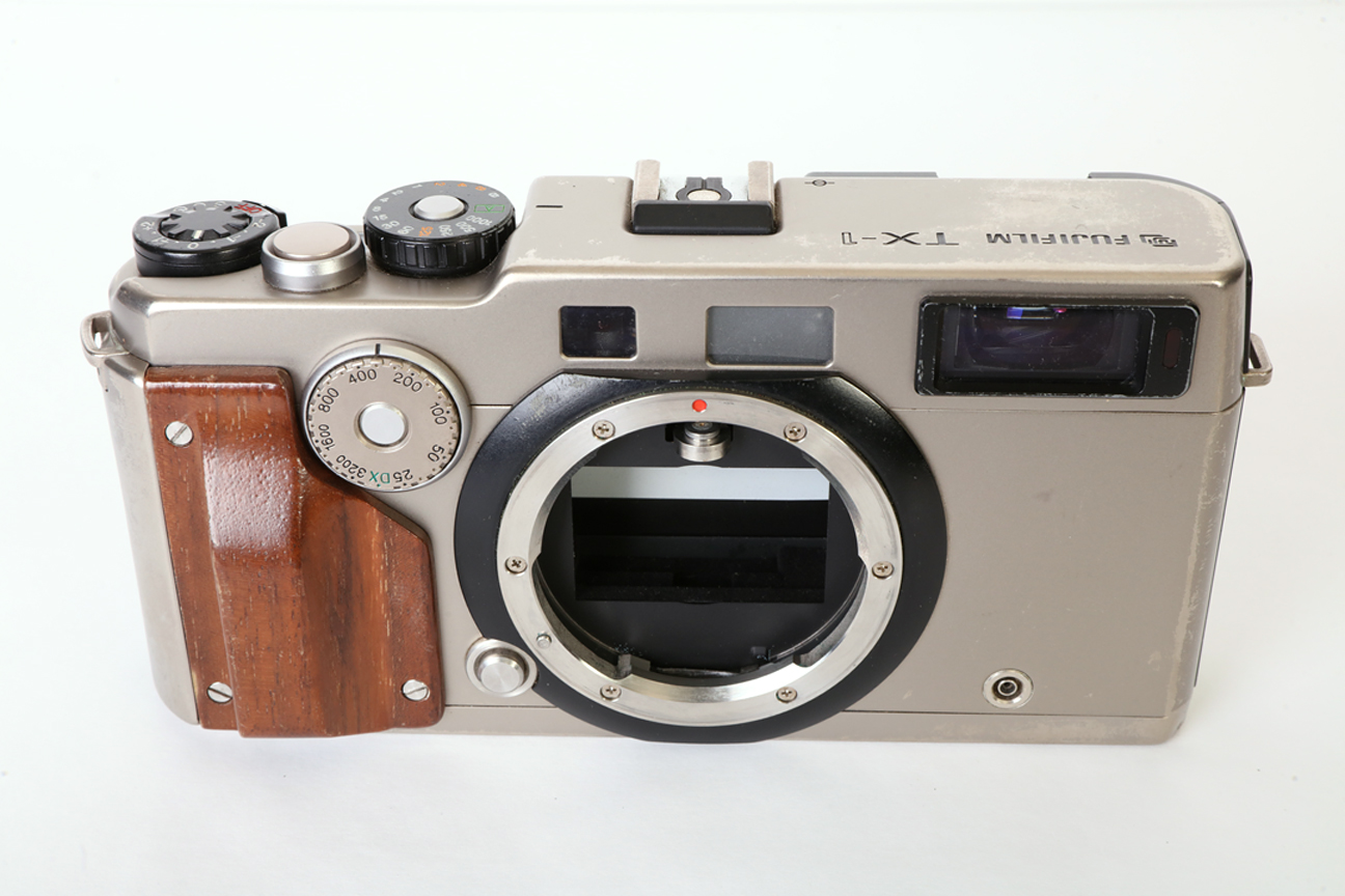 Sold: Fujifilm TX-1 (xpan) Camera Body For Parts and Fujinon 45mm 1:4 ...