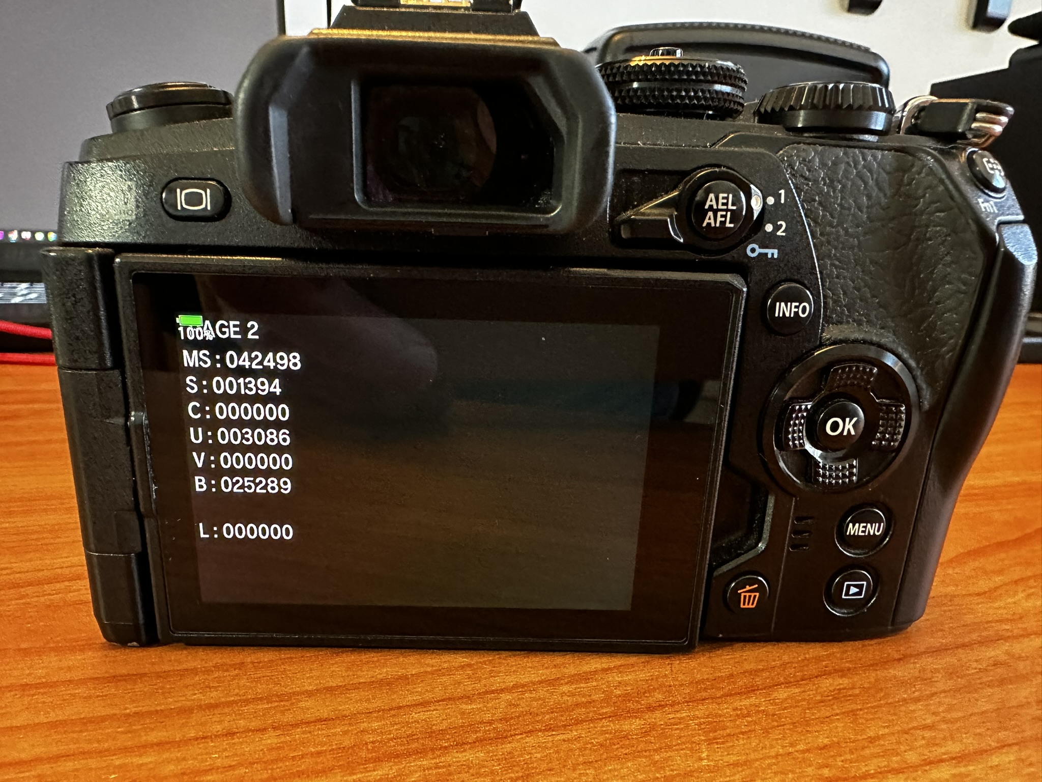 Sold: Olympus EM-1 MK2 with 12-40 f/2.8 MK1 and accessories - Buy ...