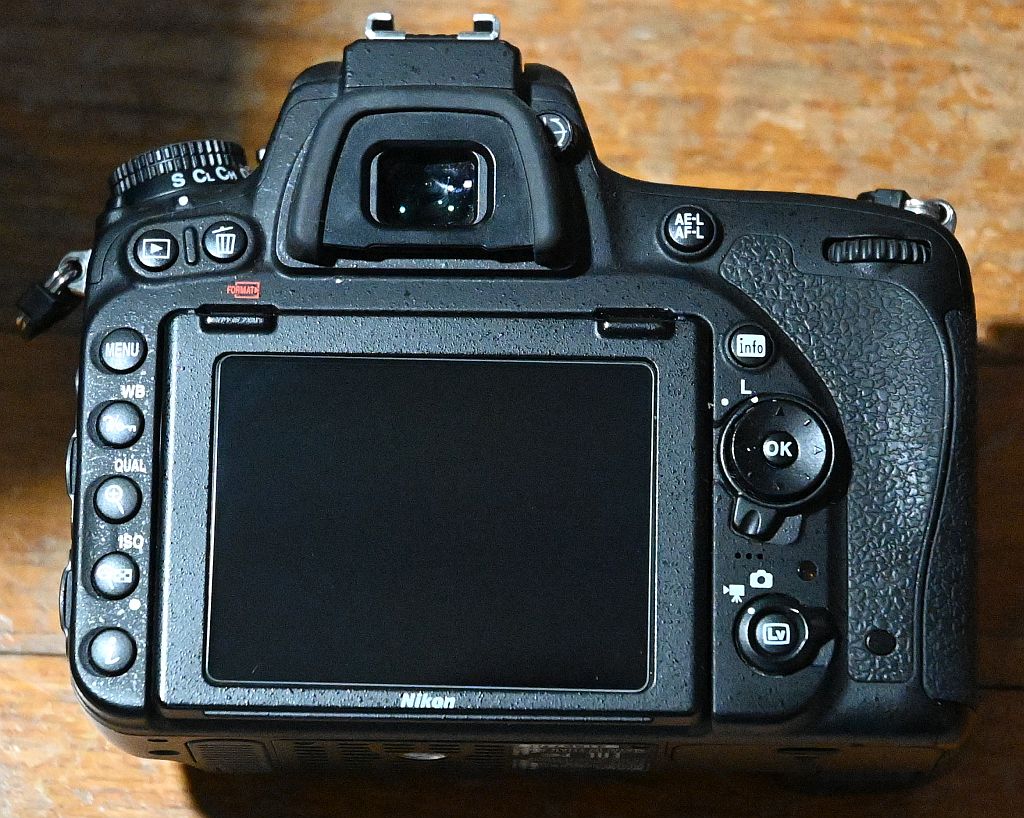 Sold: Nikon D750 Excellent Low Shutter count - FM Forums