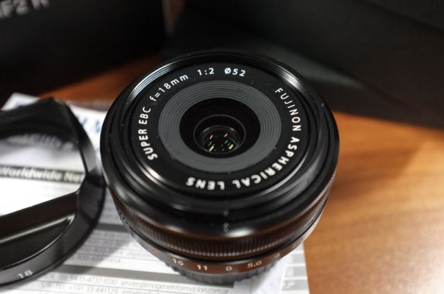 Sold: Fuji X-mount 18mm f2 lens for X-Pro1/X-E1 - FM Forums