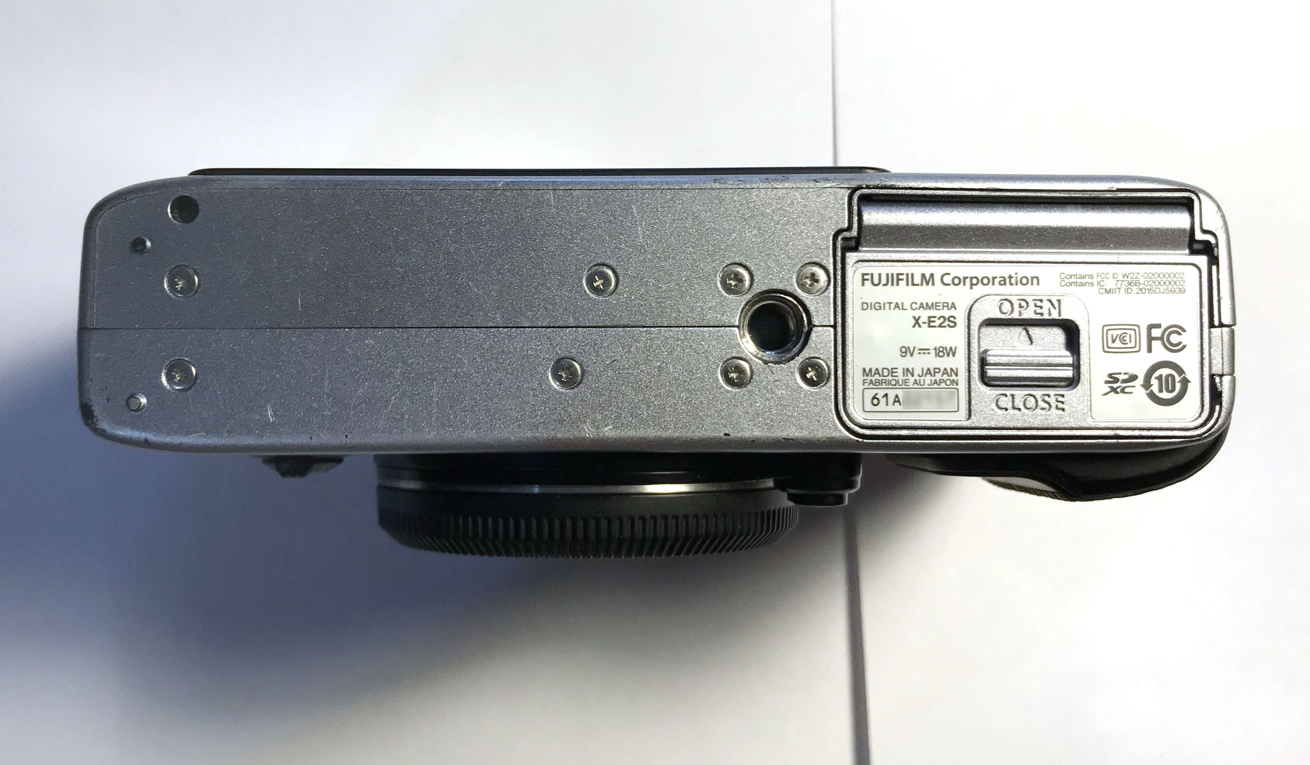 Sold: Fuji X-E2S body w/ Thumb Grip , Hand Grip - Silver Fujifilm XE2S ...