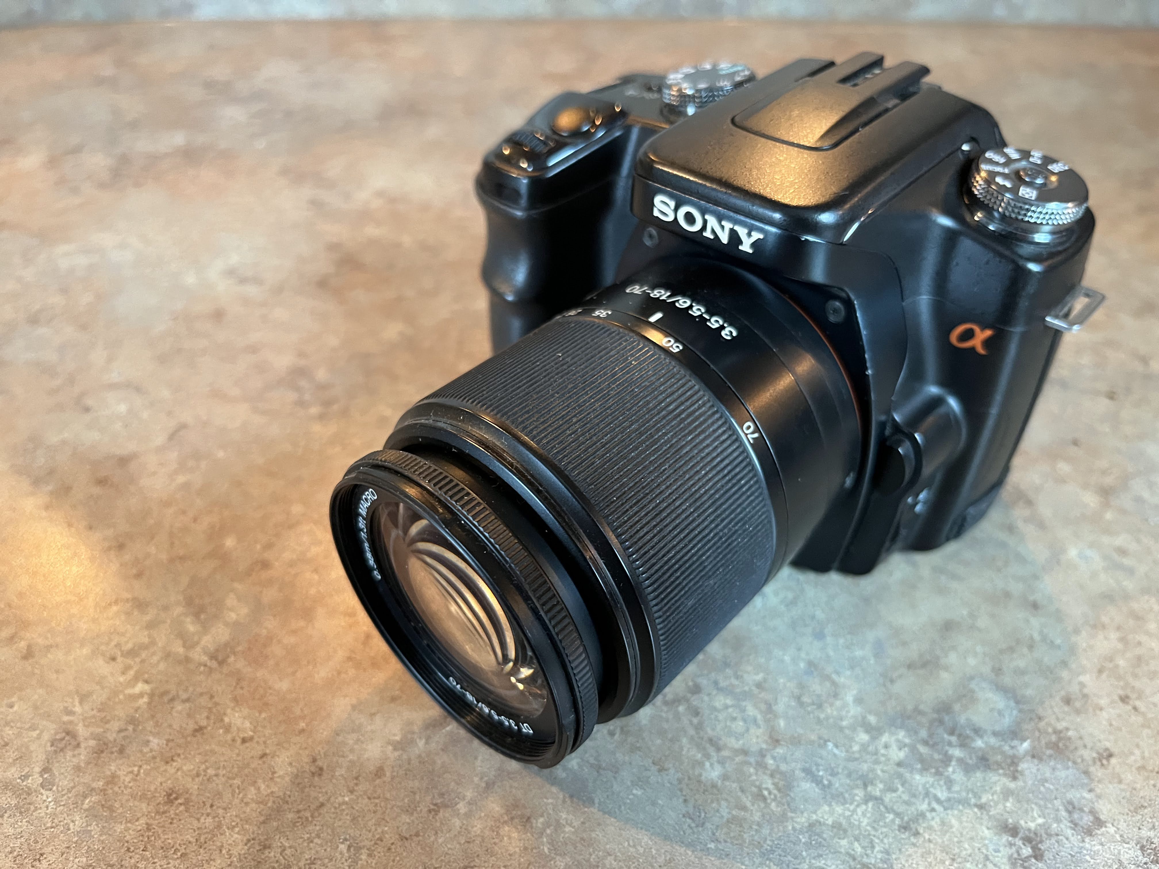 FS: Sony A100 DSLR + 18-70mm lens - FM Forums