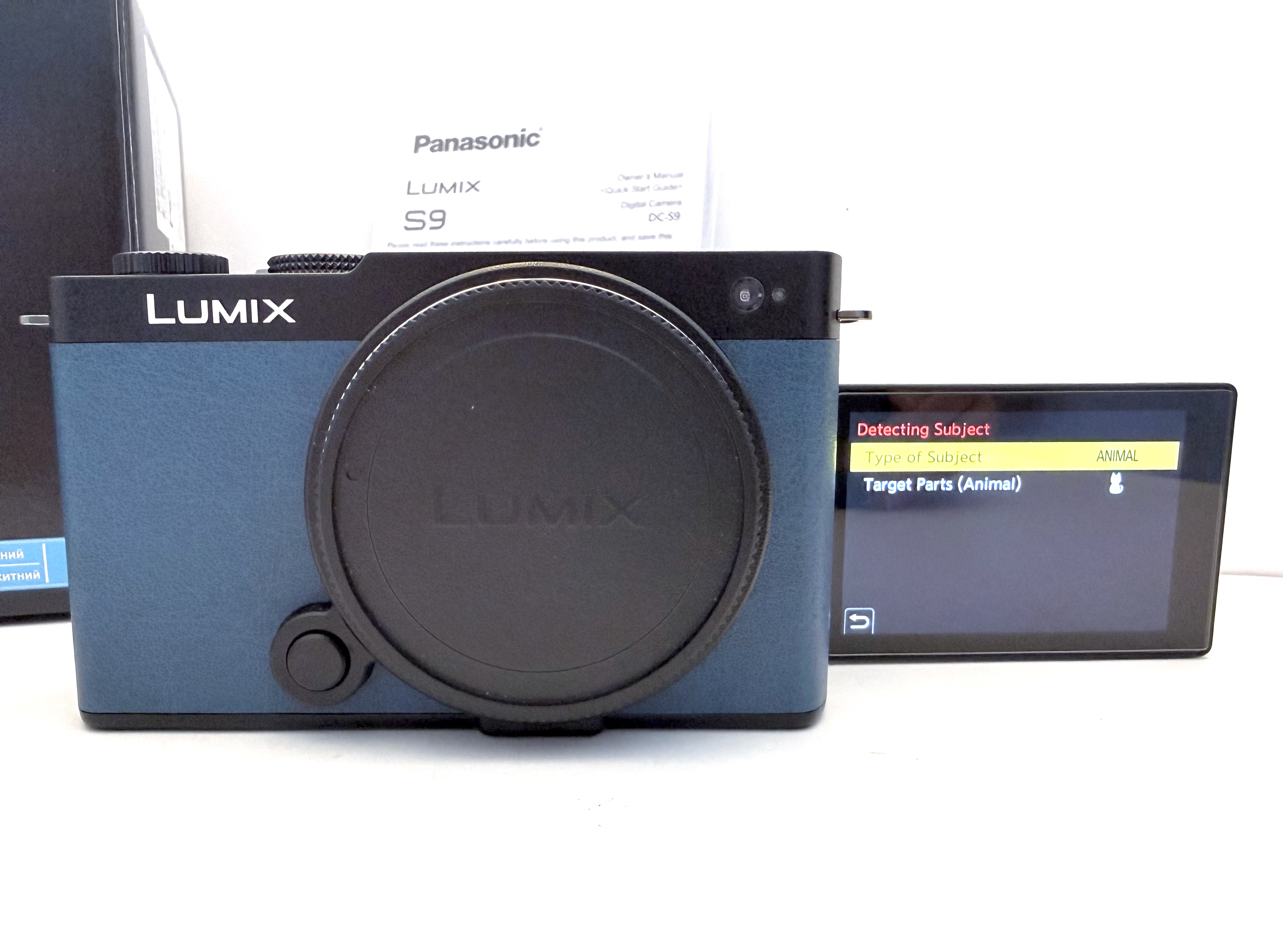 Sold: Panasonic LUMIX S9 (Blue) Blue w/ 18-40mm lens kit - Buy & Sell ...