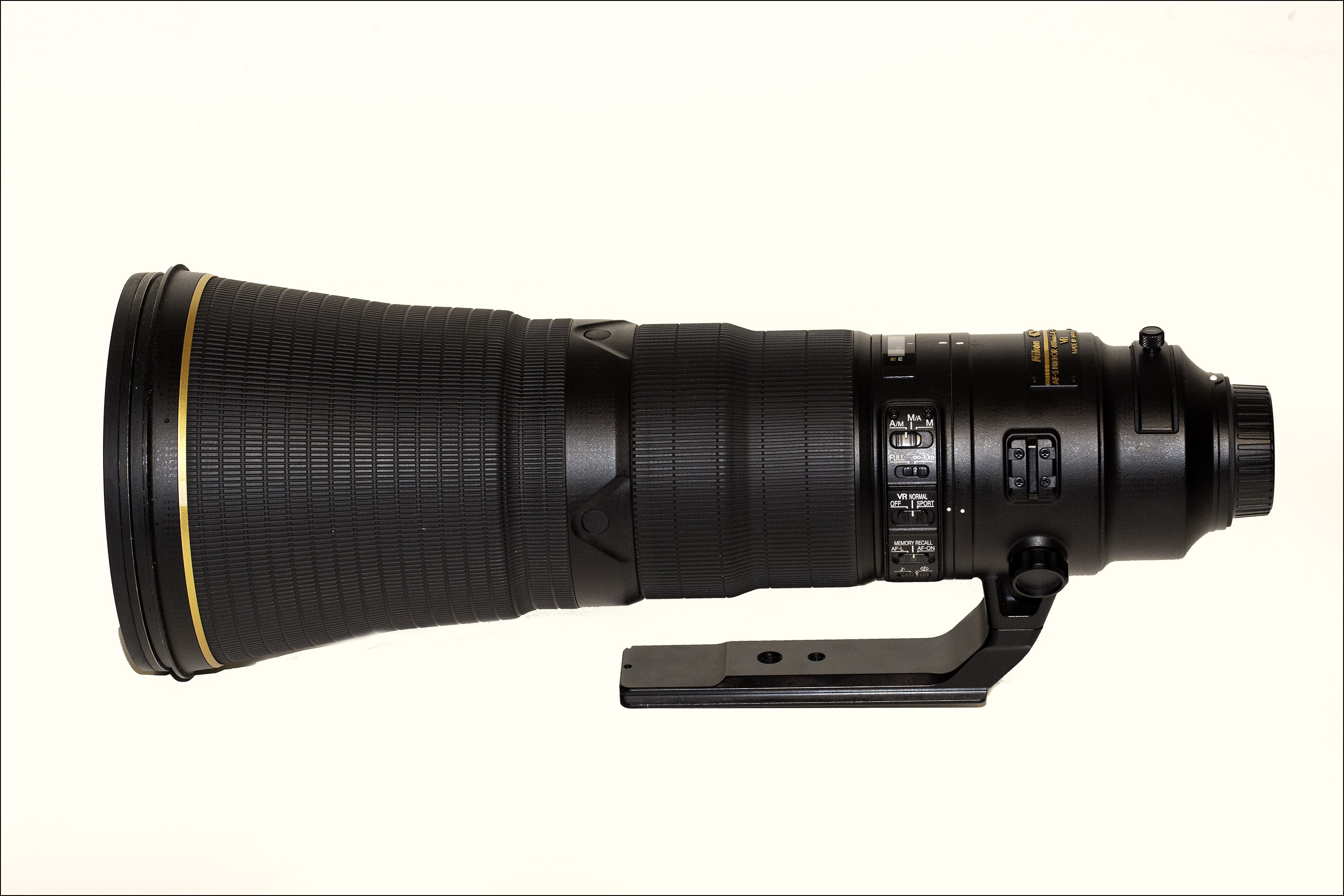Sold: Nikon AF-S 600mm f/4E FL ED VR Super-Telephoto Lens - MINTY ...
