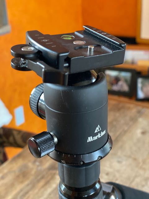 Sold: Markins Q-Ball Q3i Traveler w/Quick Release Lever Tripod Ballhead ...