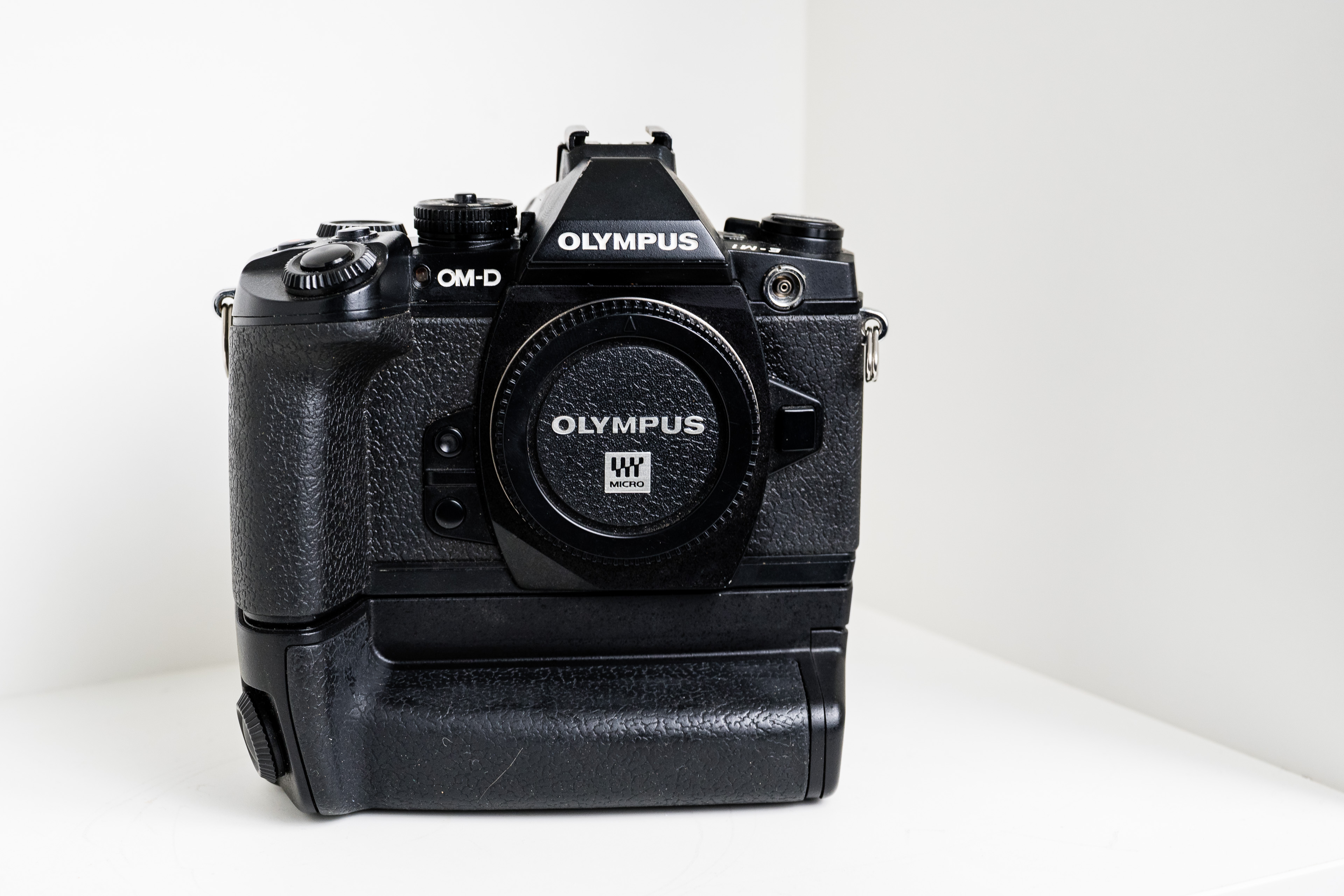 FS: Olympus OM-D Cameras & 12-100mm f/4 Lens - Buy & Sell Photo-Gear ...
