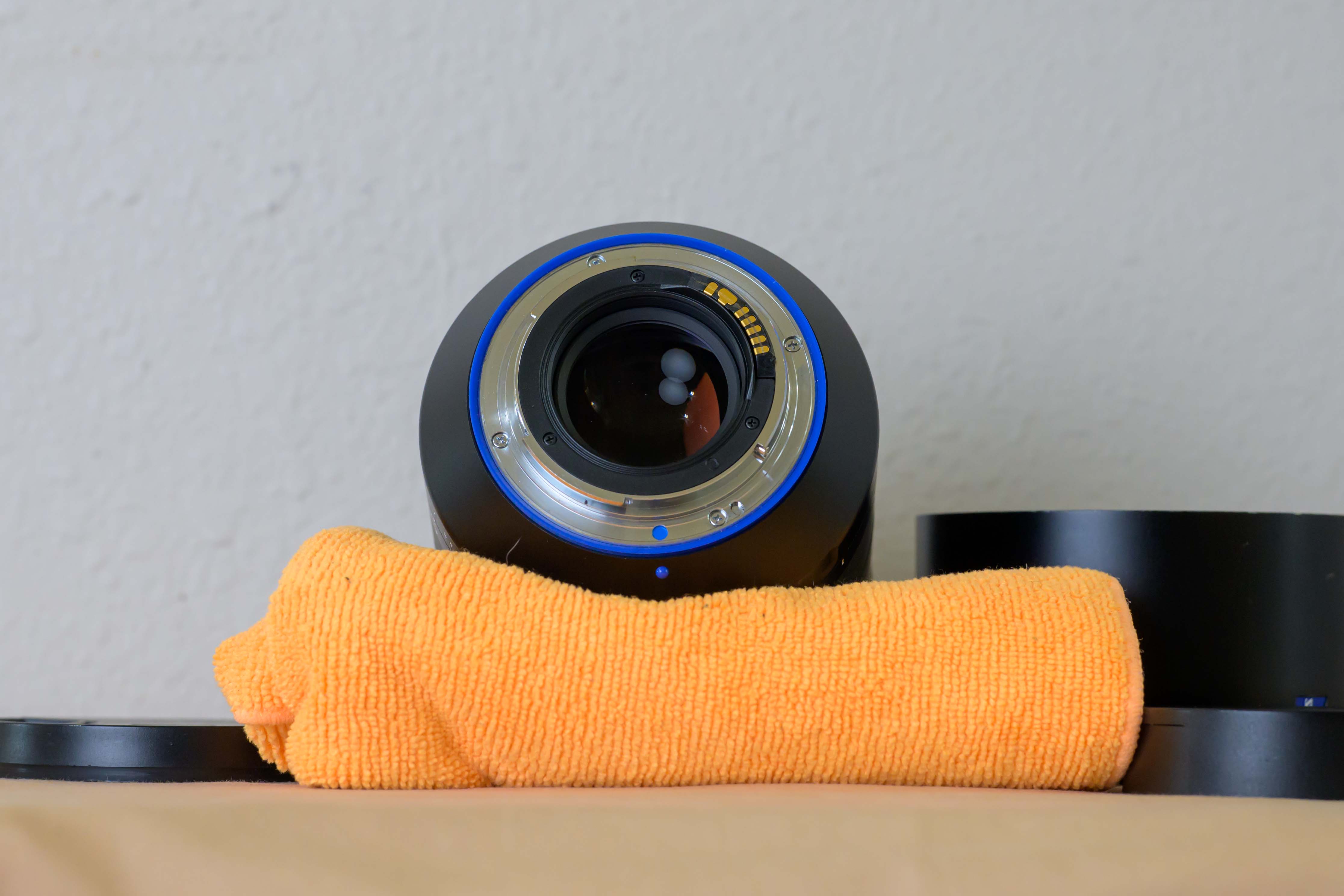 FS: Milvus 85mm EF mount - Buy & Sell Photo-Gear - Photography - FM Forums