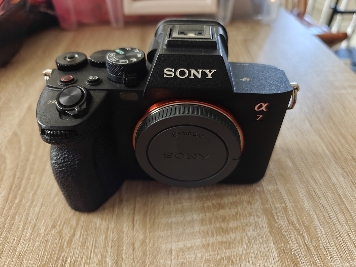 Sold: Sony A7 IV - Sticky mechanical shutter, perfect electronic ...