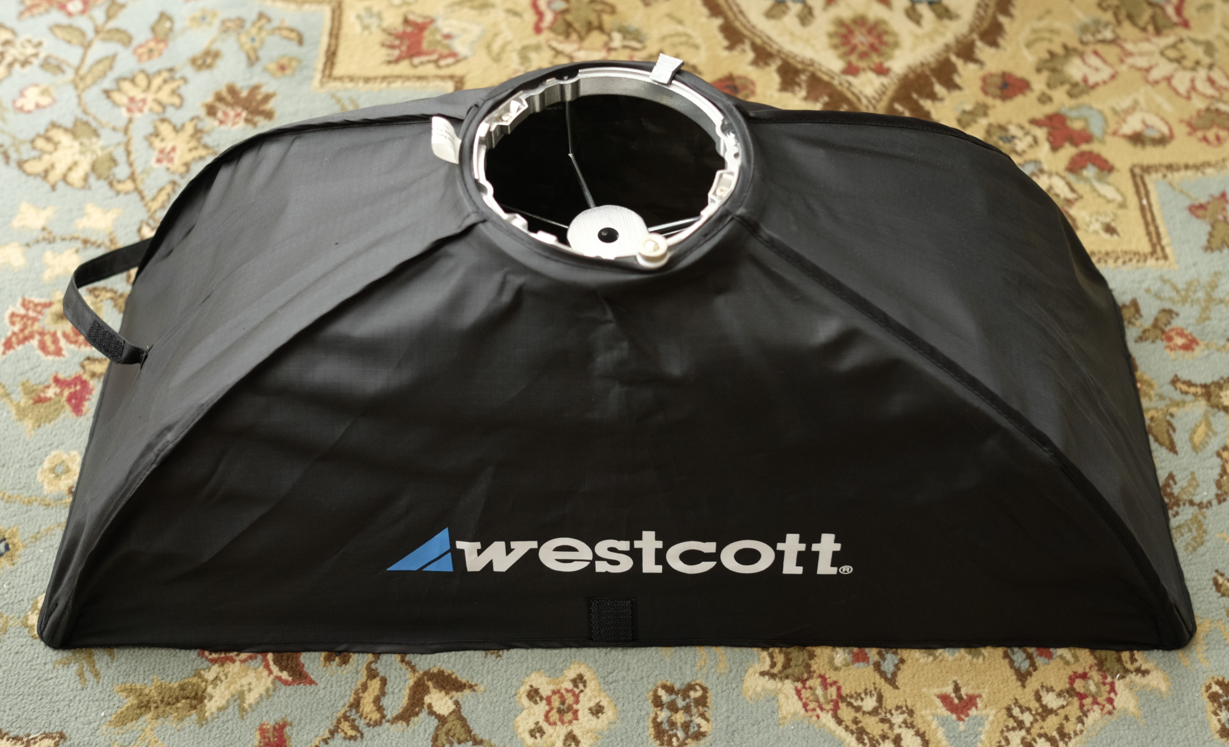 Withdrawn: Westcott Rapid Box Switch Octa-S and 1x2 Strip Softboxes ...