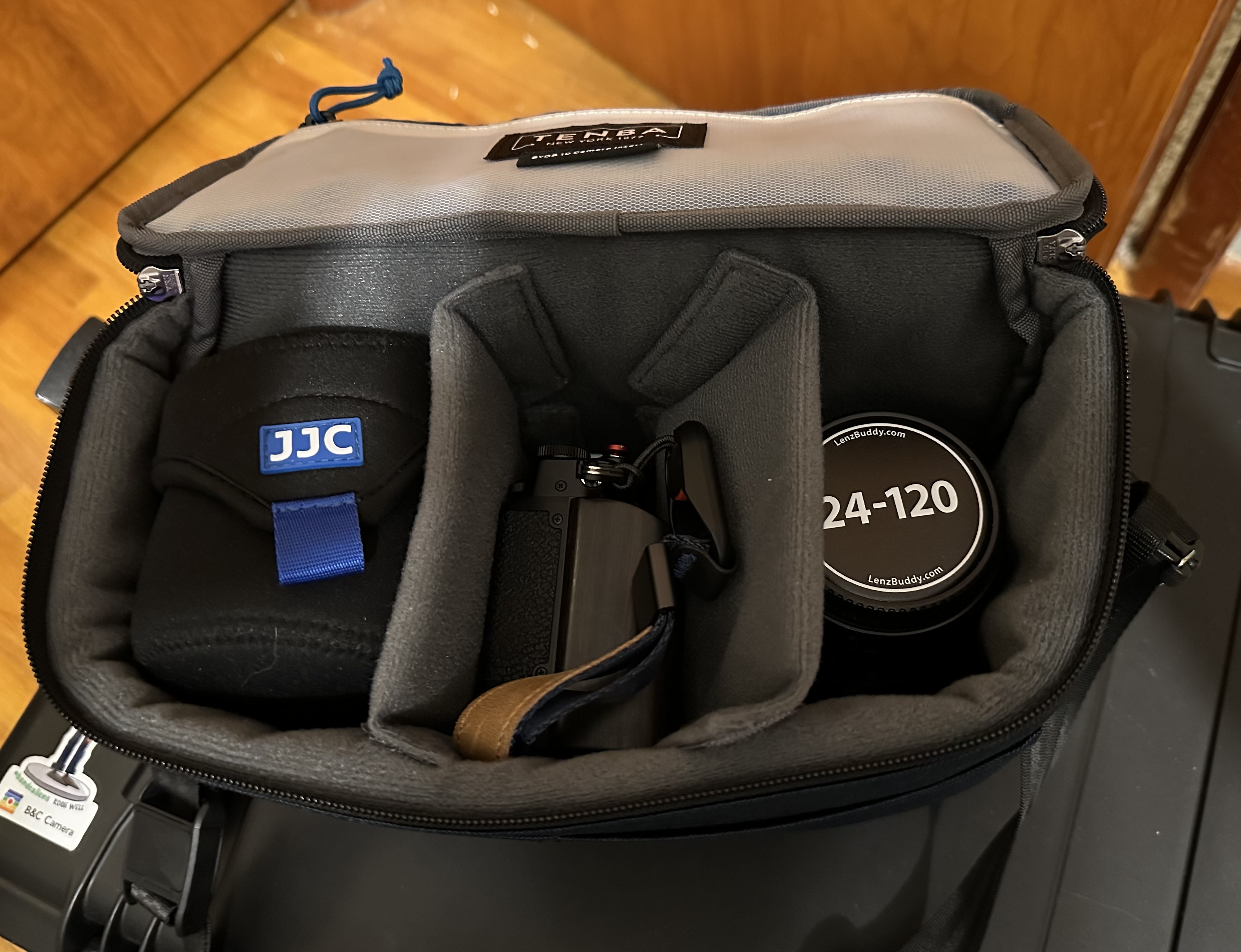 Lets see your travel/minimal kit - Nikon-mount SLRs - Photography - FM ...