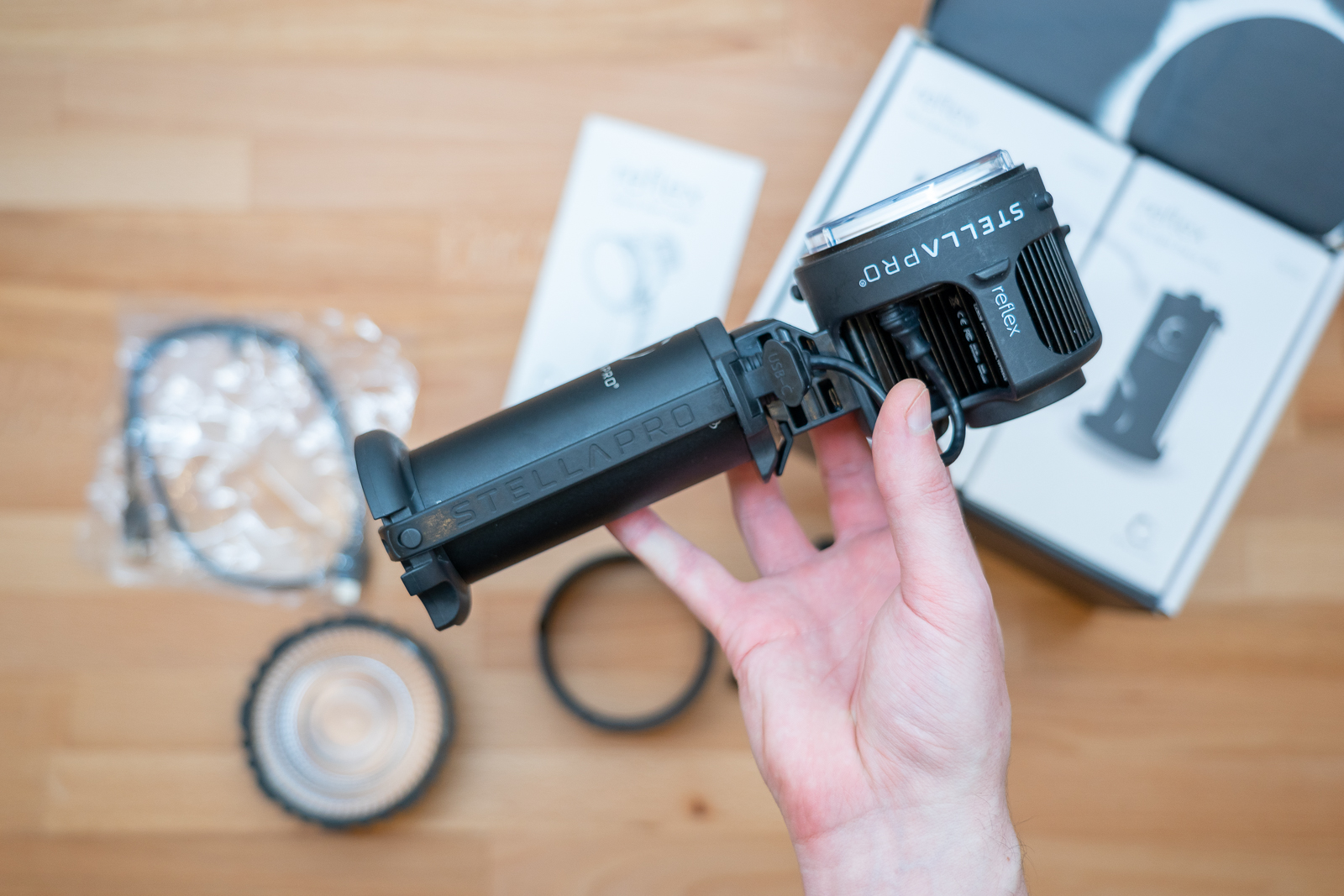 Sold: Light & Motion Stella Pro Reflex Light, 10 fps (with Light Stand ...
