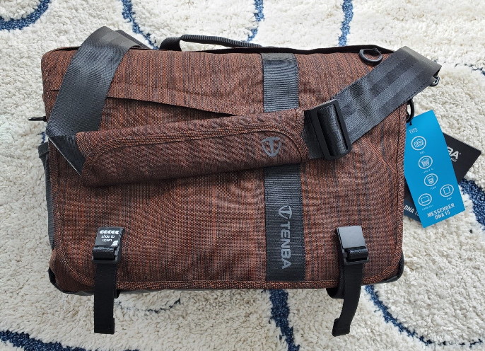 Sold: BNIB: Tenba DNA 15 Messenger bag - Dark Copper - FM Forums