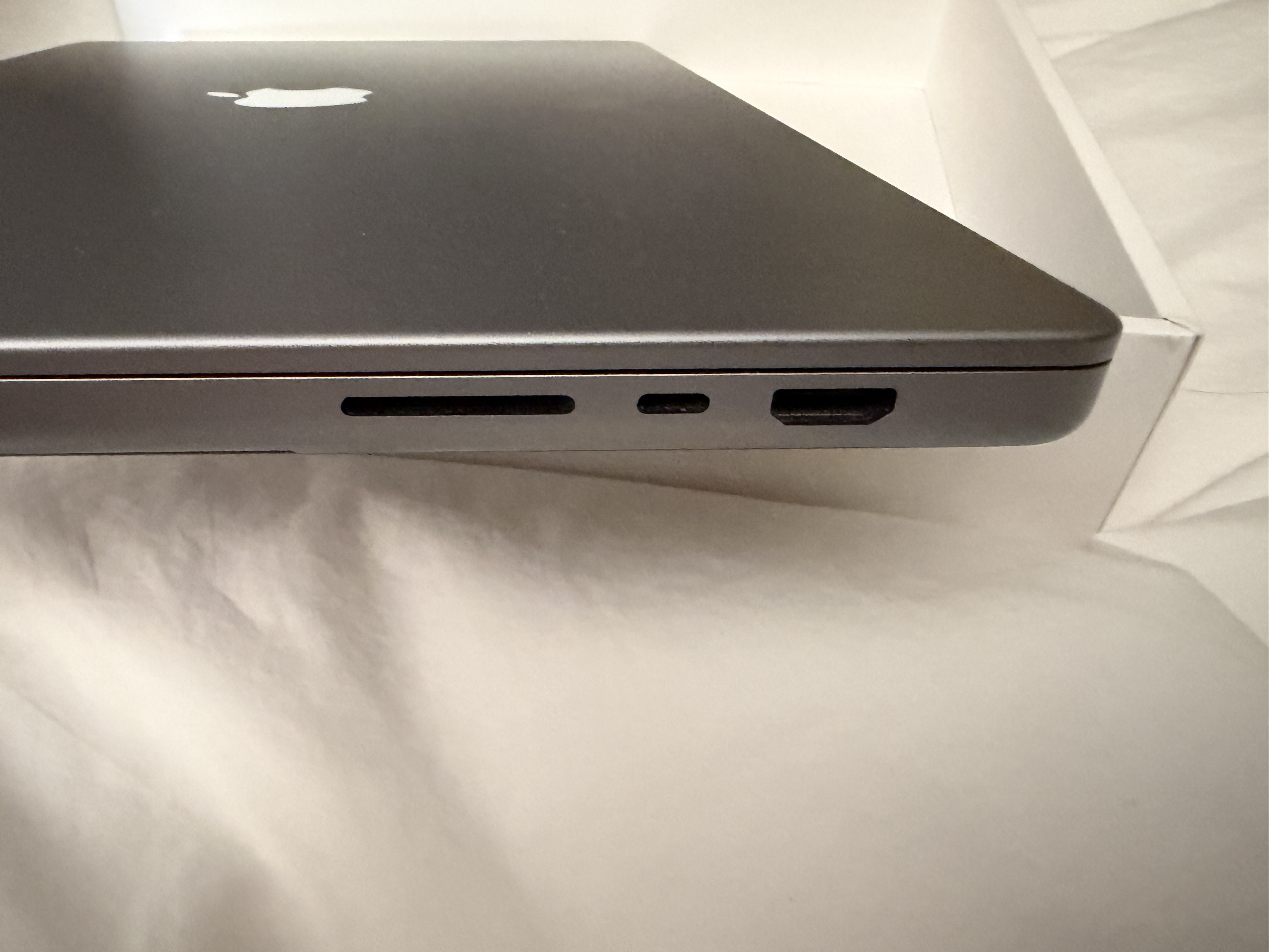 Withdrawn: Macbook Pro 16" M1 16GB, 512GB Space Gray - FM Forums
