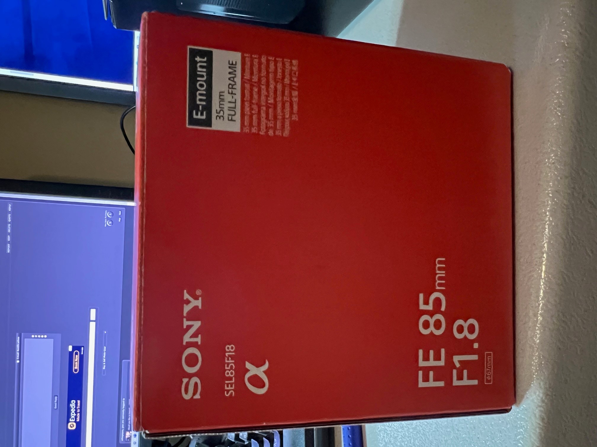 Sold: LNIB Sony FE 85mm f/1.8 Lens- Really sharp - FM Forums
