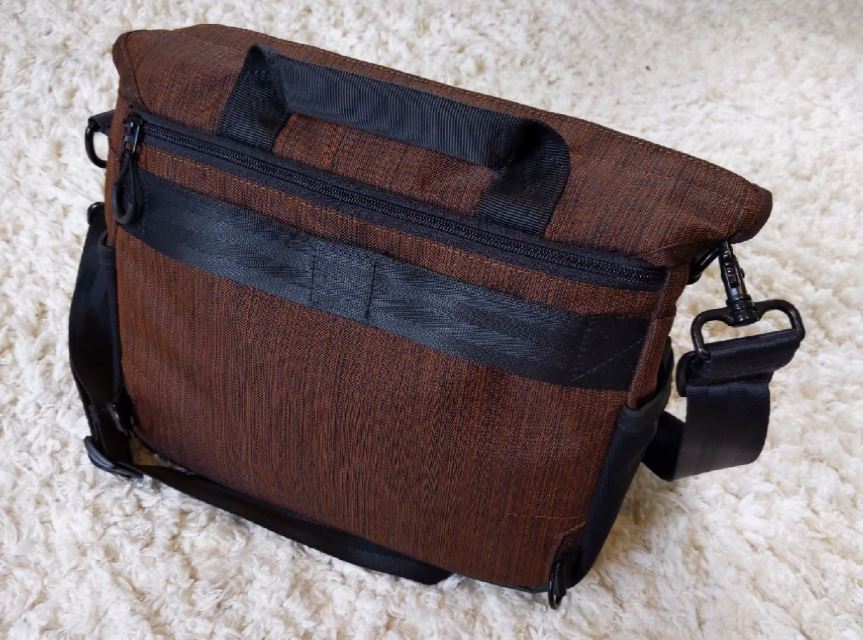 Sold: Tenba DNA 10 Messenger Bag (Dark Copper) - FM Forums