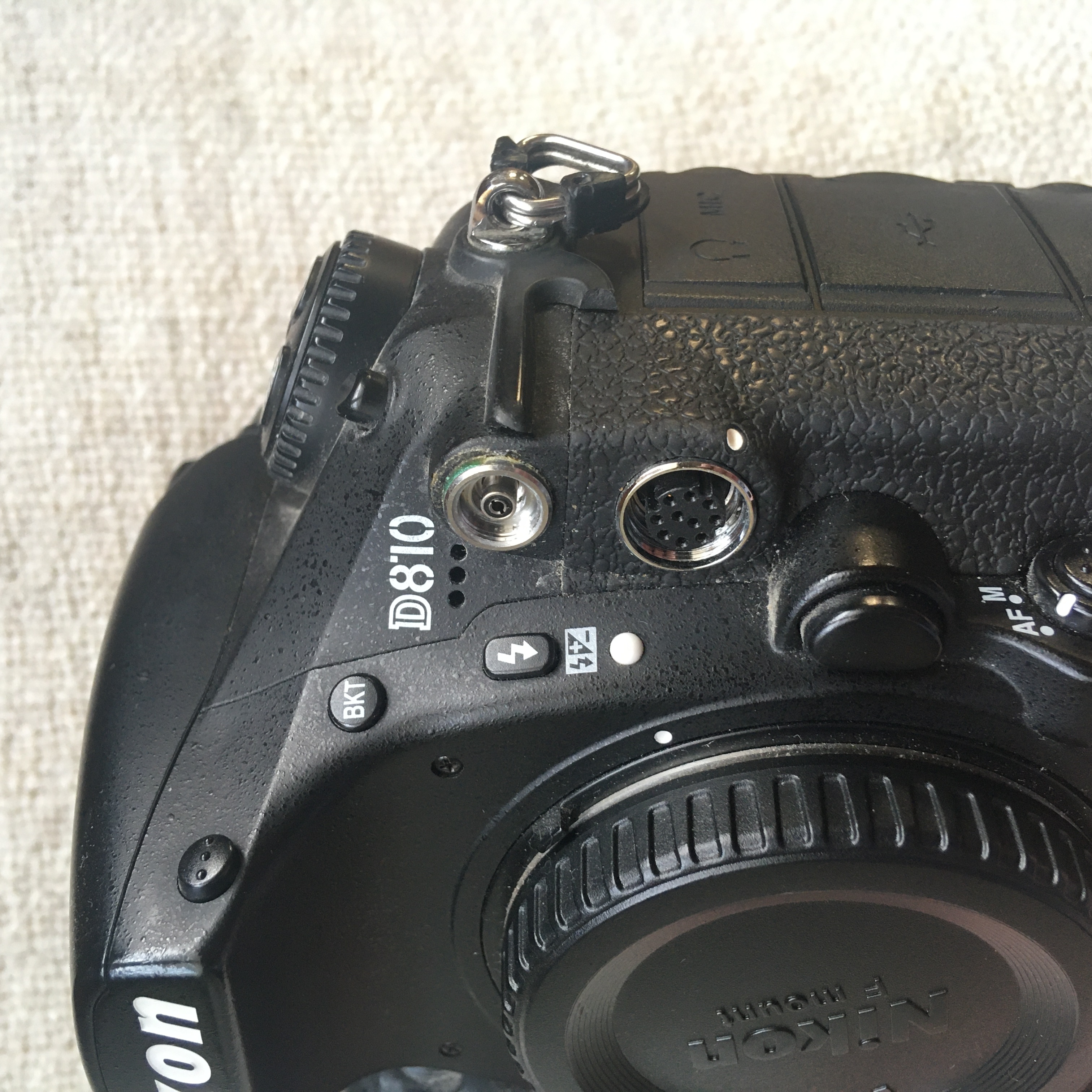 Sold: Nikon D810 kit with original box - FM Forums