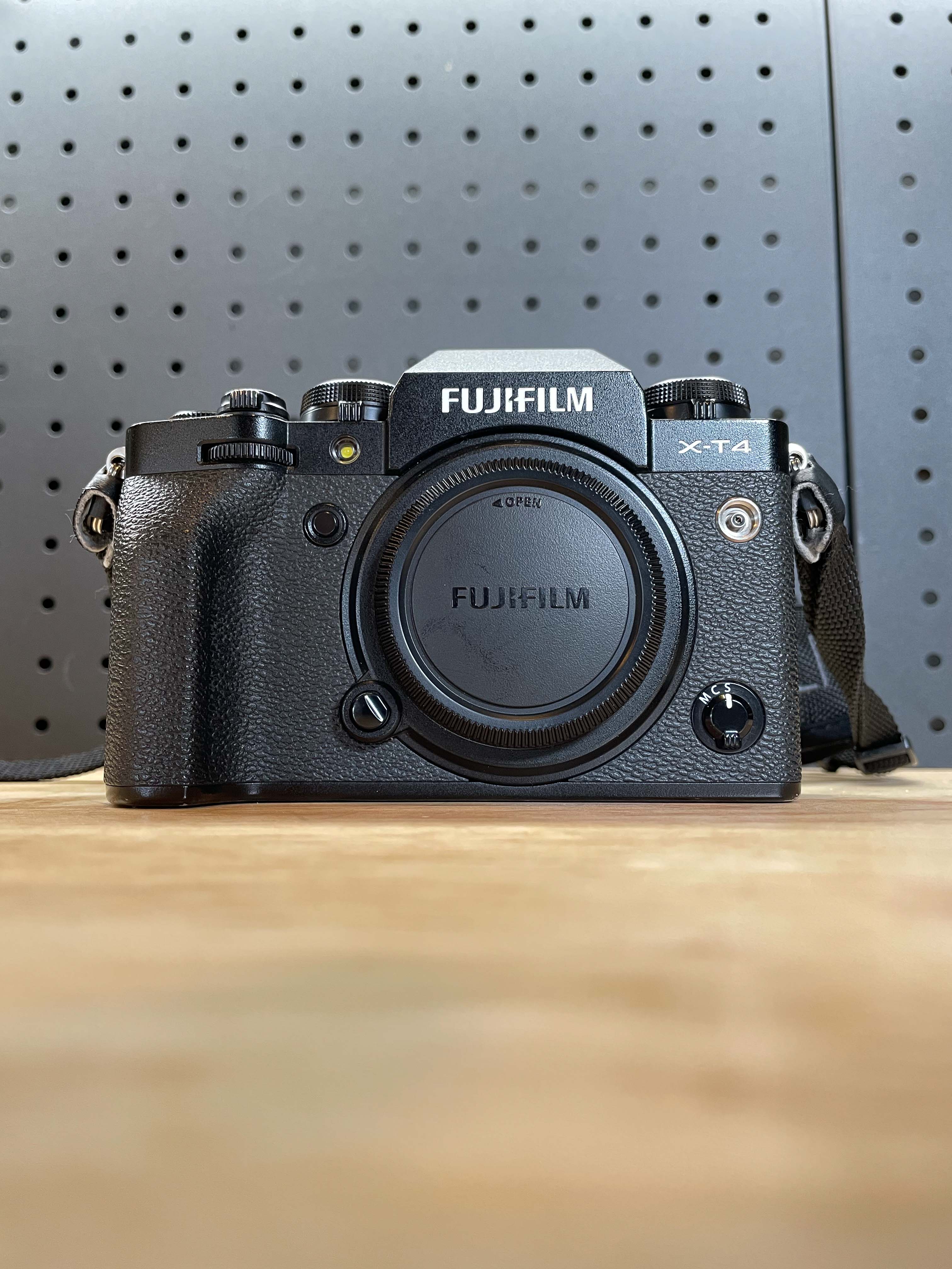 Sold: Fuji XT4 - FM Forums