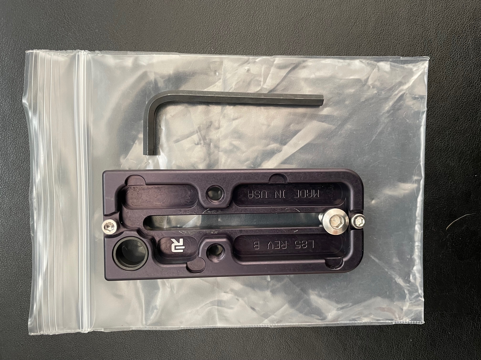 Sold: FS: Really Right Stuff L85 Telephoto/Zoom Lens plate, Mint - FM ...