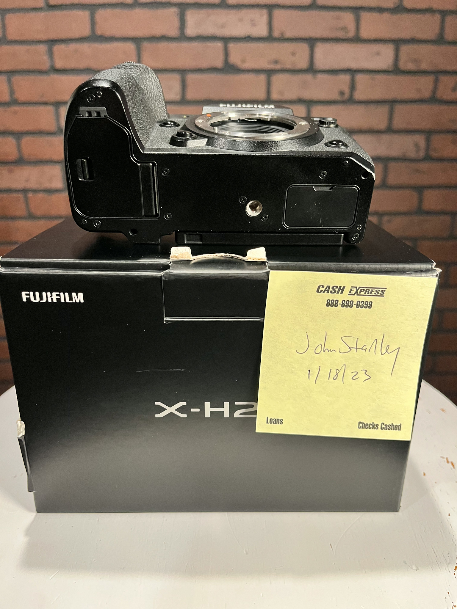 Withdrawn: Fujifilm X-H2S w/ 128gb CF Express & extra fuji battery - FM ...
