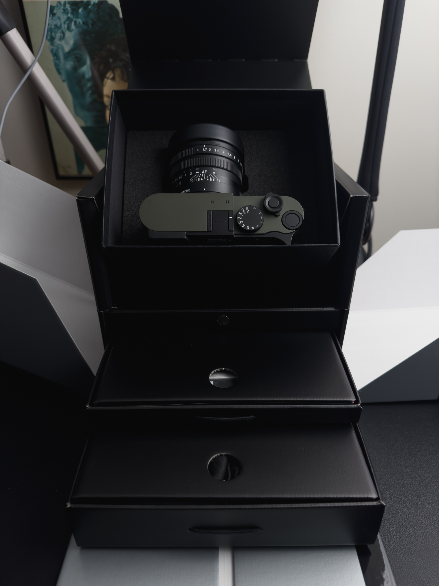 FS: Leica Q2 Reporter w/ Thumb Support, Original Accessories, Box - FM ...
