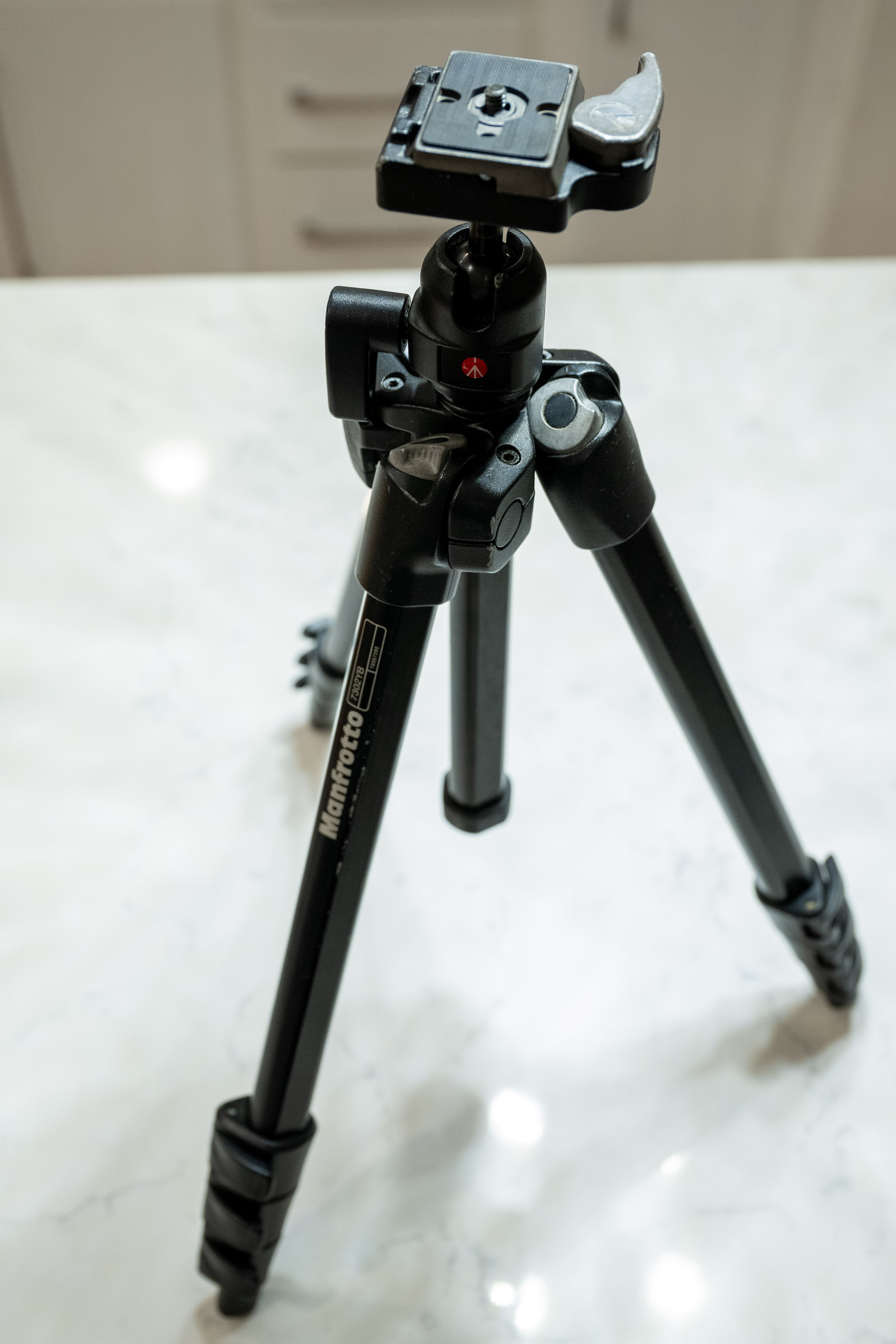 FS: Manfrotto Tripod + Ballhead Model 7302yb - FM Forums