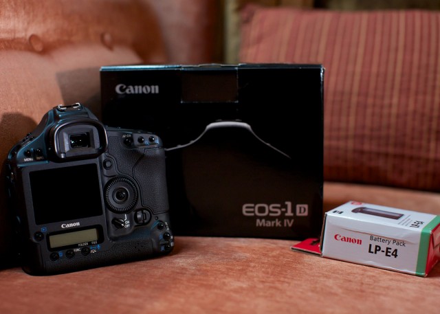 Sold: canon 1D mk4 for sale... like new - FM Forums