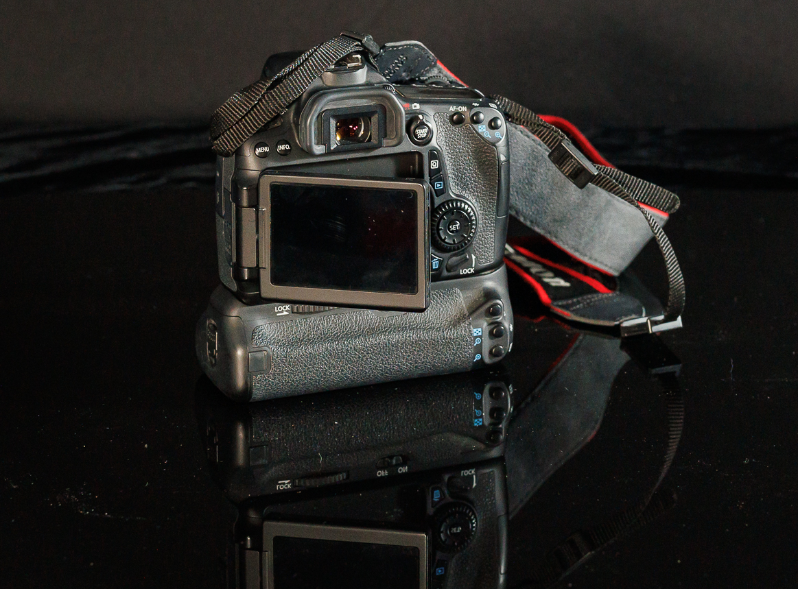 Sold: 70D Canon Camera w/ BG-E14 Battery Grip and EF-S 18-135 IS STM ...