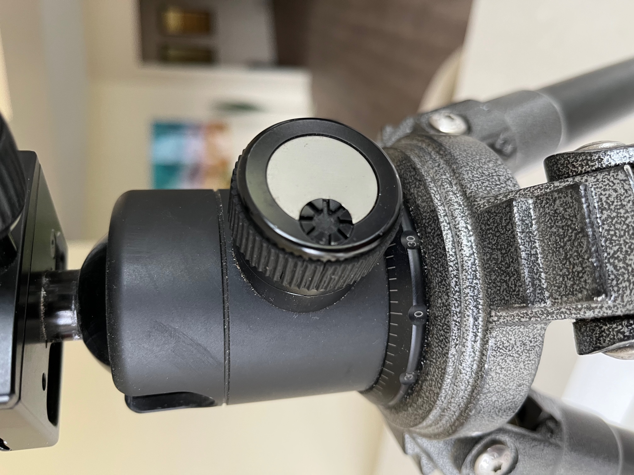 Sold: Gitzo GT3530LSV Tripod with Markins Q-Ball Head - FM Forums