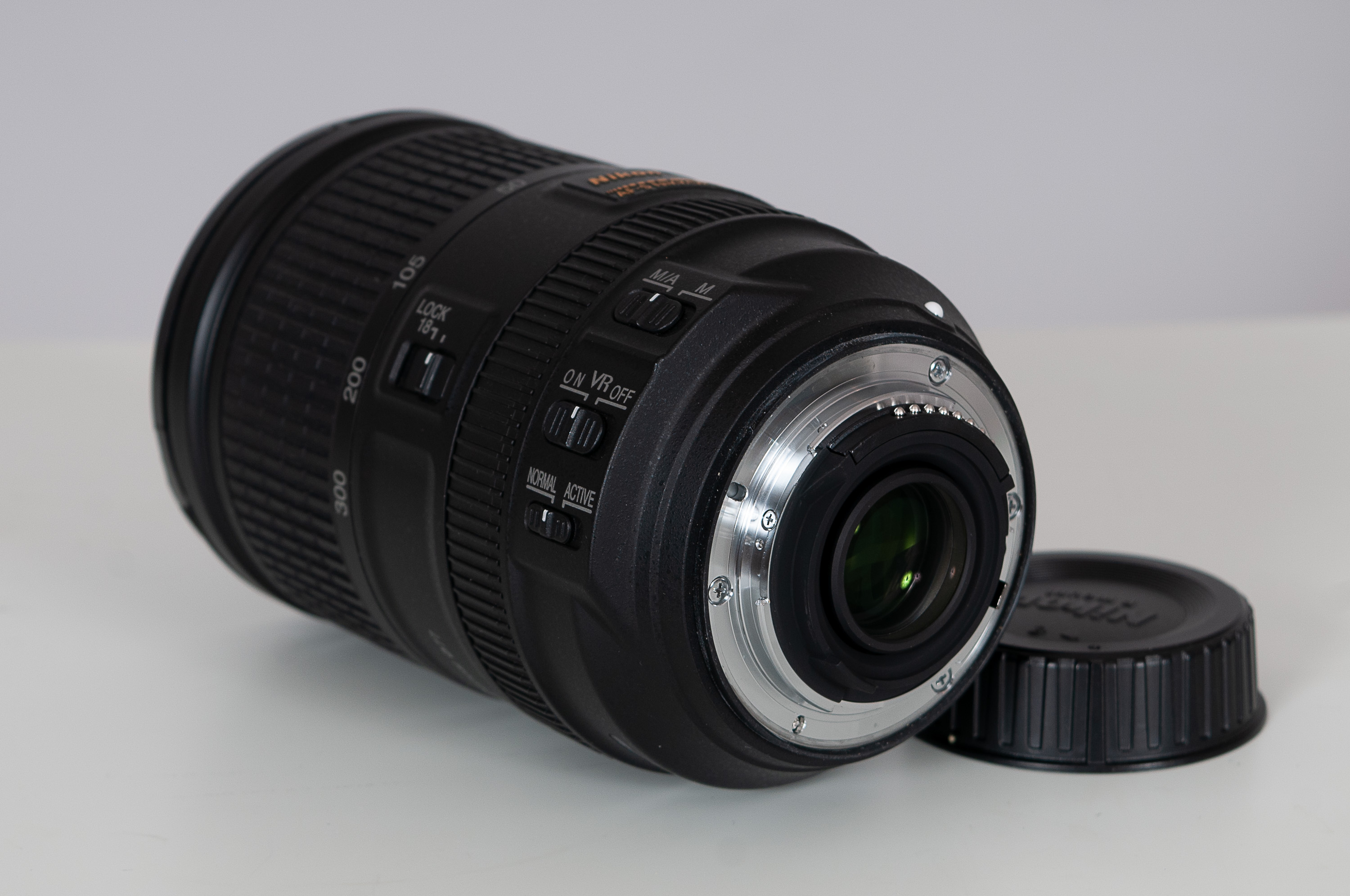 FS: Nikkor AF-S DX 18-300 f/3.5-5.6 ED VR DX lens - FM Forums