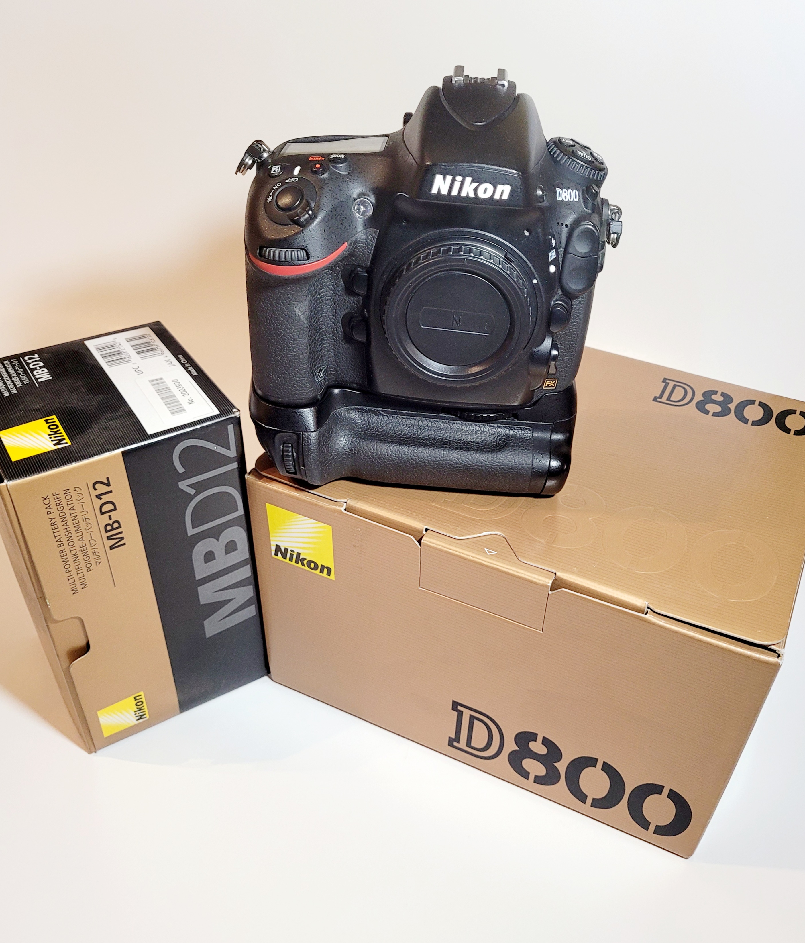 Sold: Nikon D800+Battery Grip - FM Forums
