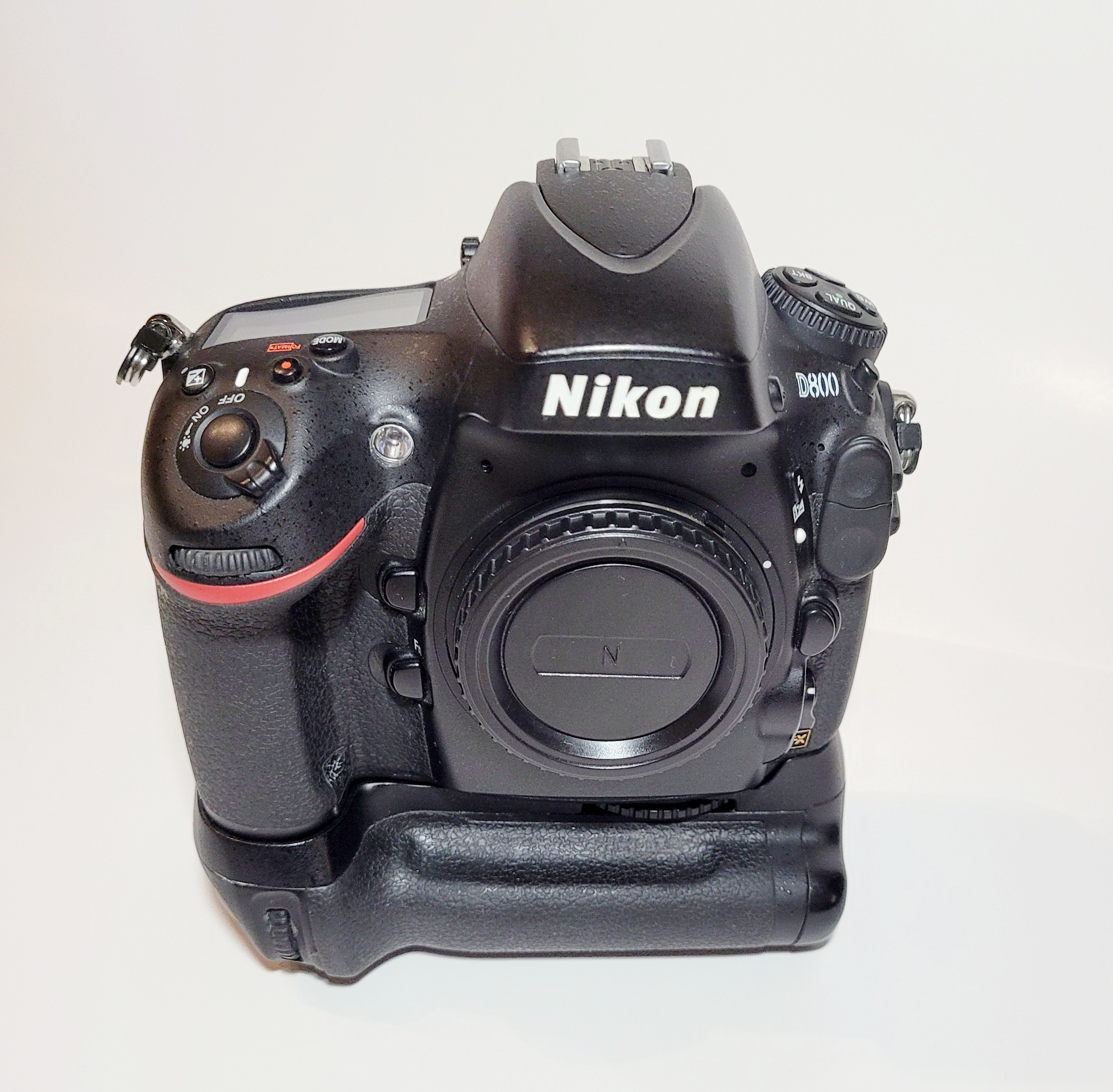 Sold: Nikon D800+Battery Grip - FM Forums